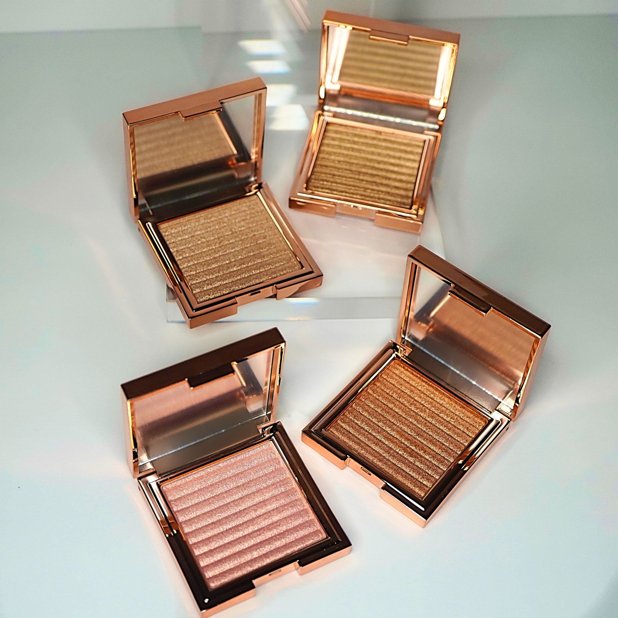EDA Golden Highlighter: Shimmer Glow - Vegan – Black Bloxie